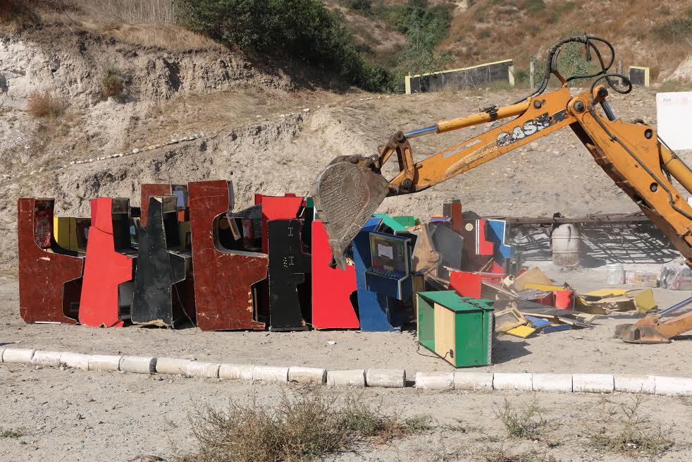 Destruye PGR máquinas «tragamoneras» en Tijuana – ReporteBC